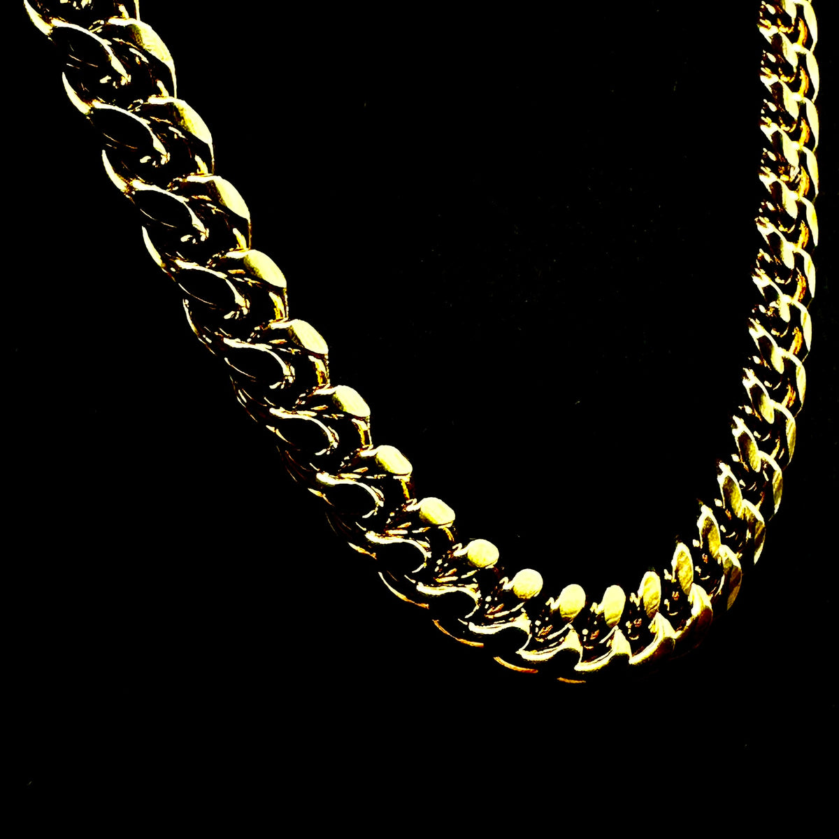 S.A 18K Gold Cuban Chains Collection – Status Athlete